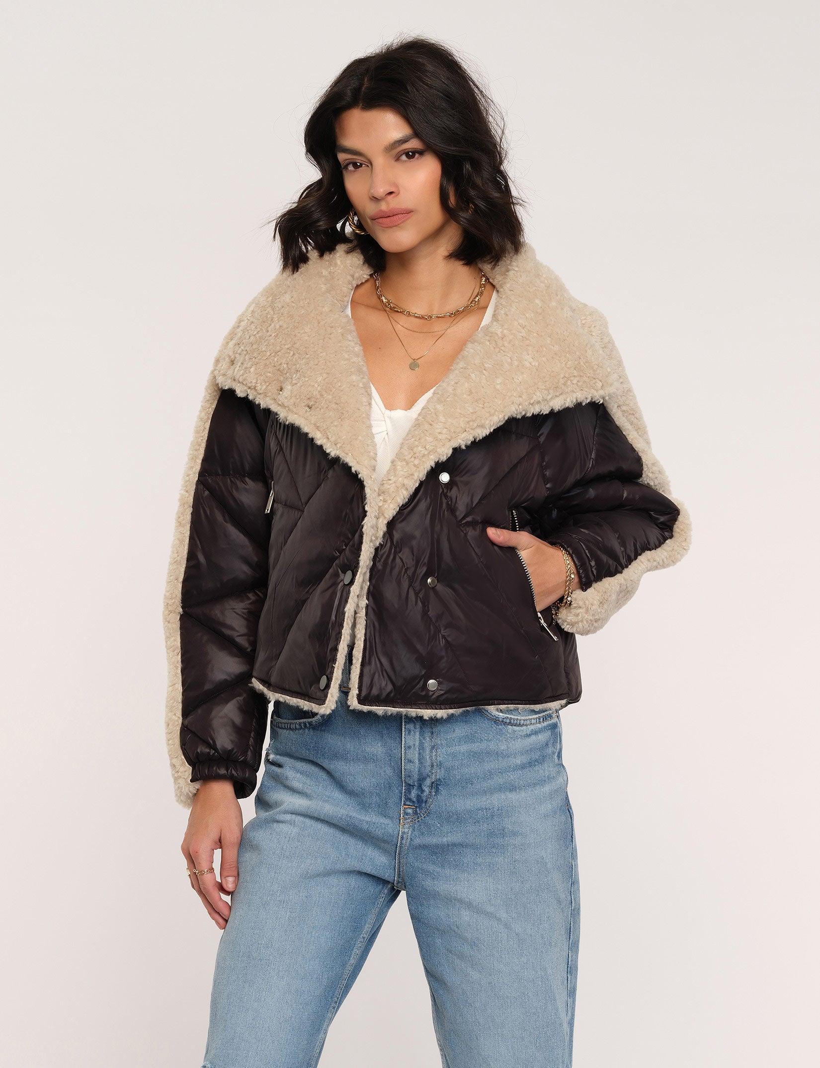 Solas Jacket – Heartloom