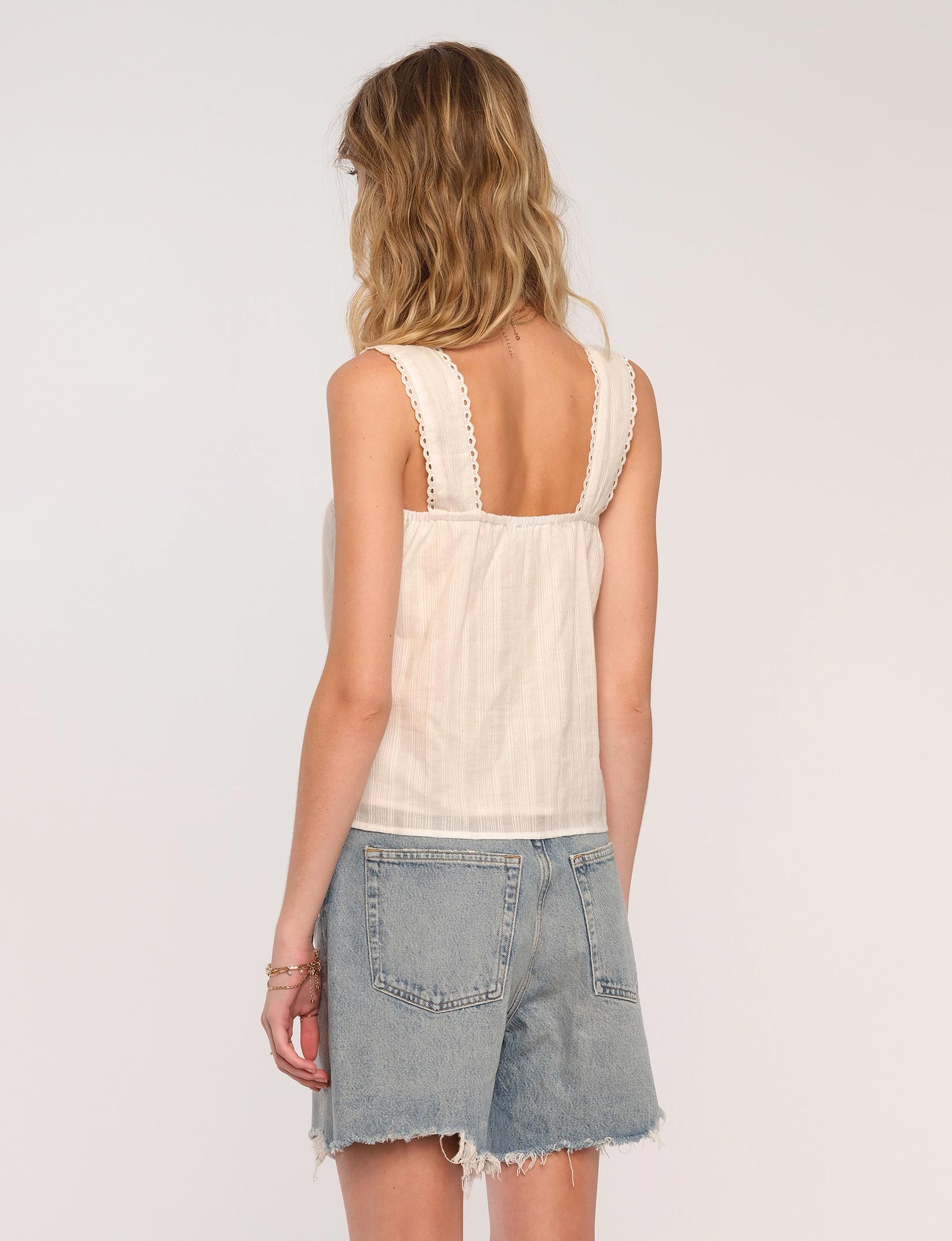 Tia Top – Heartloom